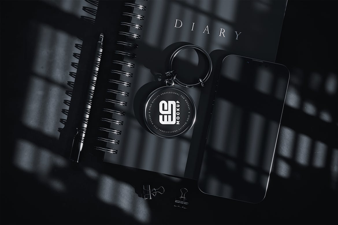 Circle Metal Keychain Mockup | Premium & Free PSD Mockup Store